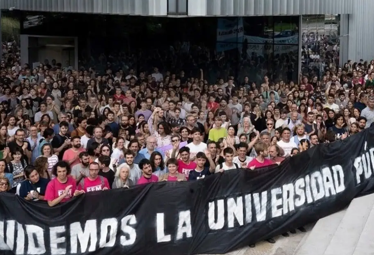 UBA pide a Milei no vetar la Ley de Financiamiento Universitario